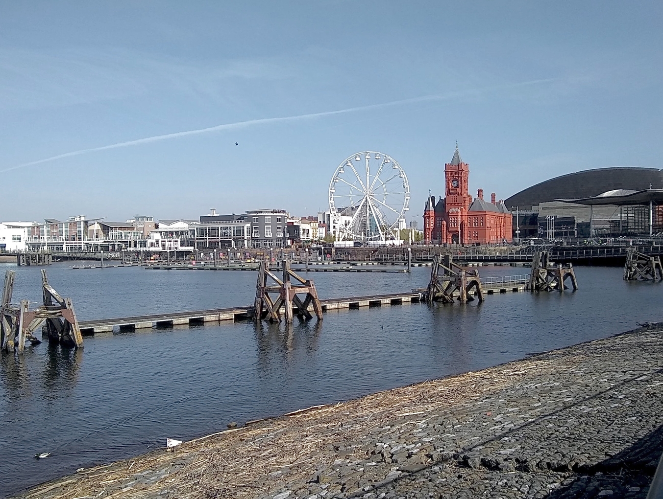 Ferris Wheel in Cardiff Bay Welcomes Back Visitors After Lockdown ...