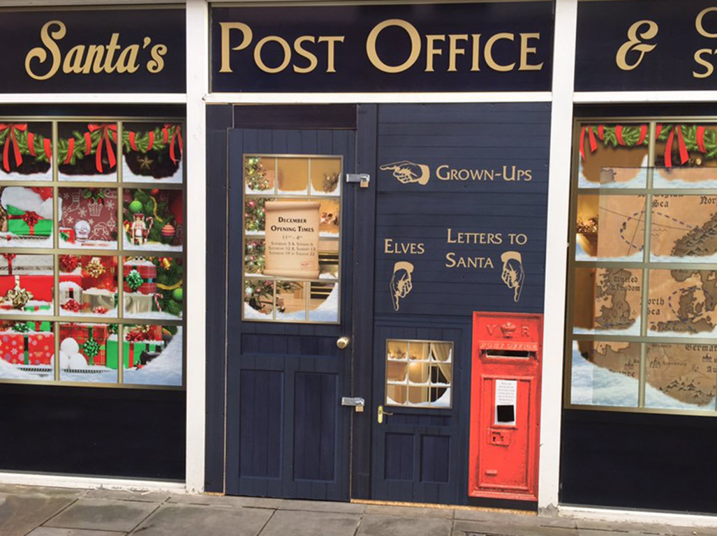 Hundreds of children write letters at Santa's Post Office - The Cardiffian