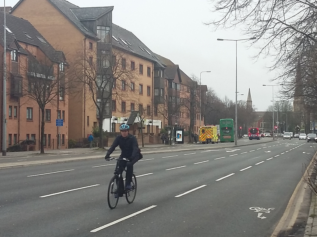 Cyclist's petition suggests safer route through Cardiff - The Cardiffian