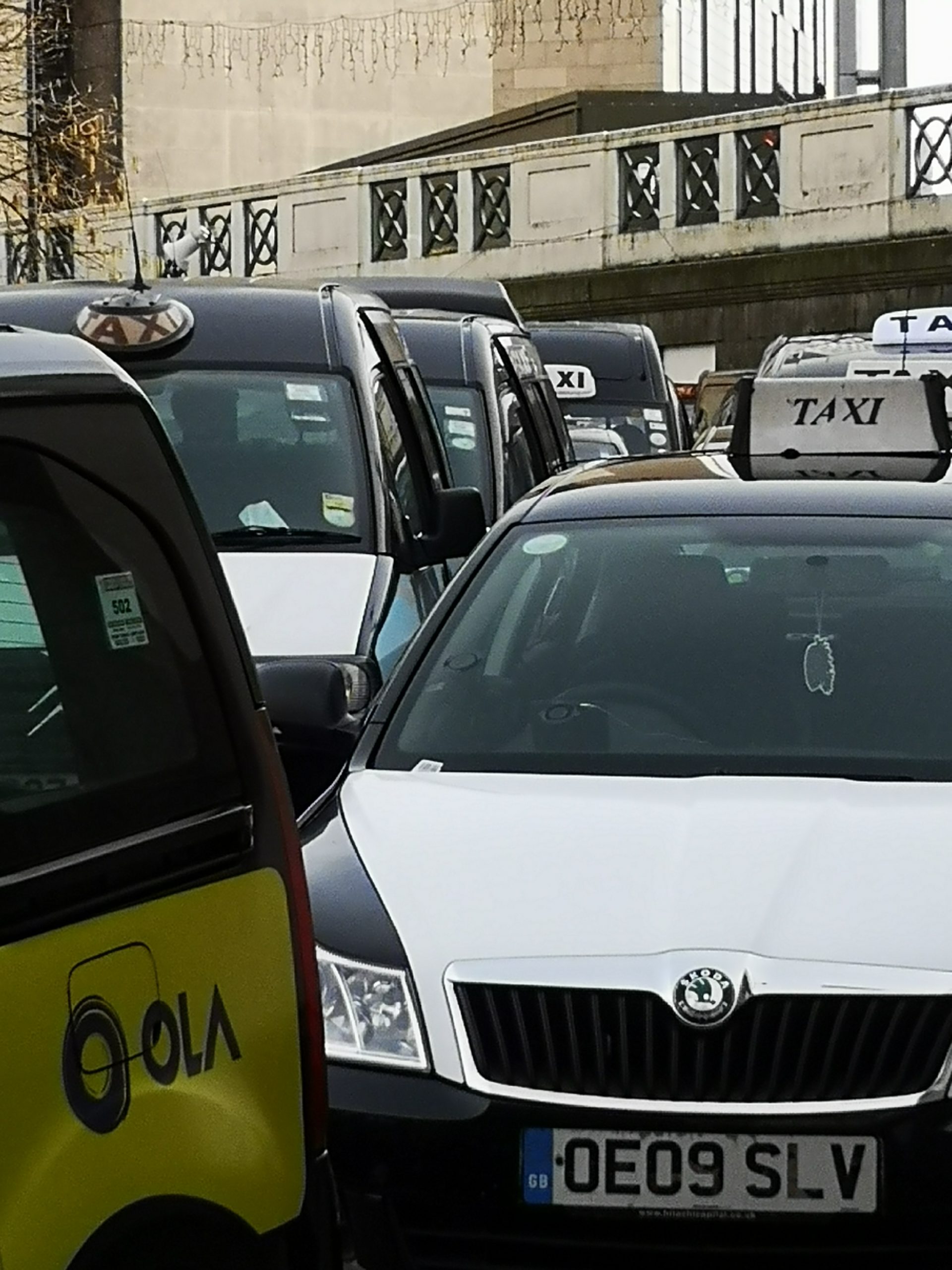 Cabs for Jabs: Cardiff taxi firm offers free rides to vaccination ...