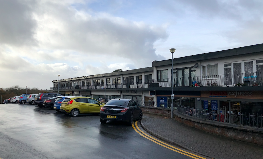 Residents oppose plan for two more floors of flats above Lakeside shops ...