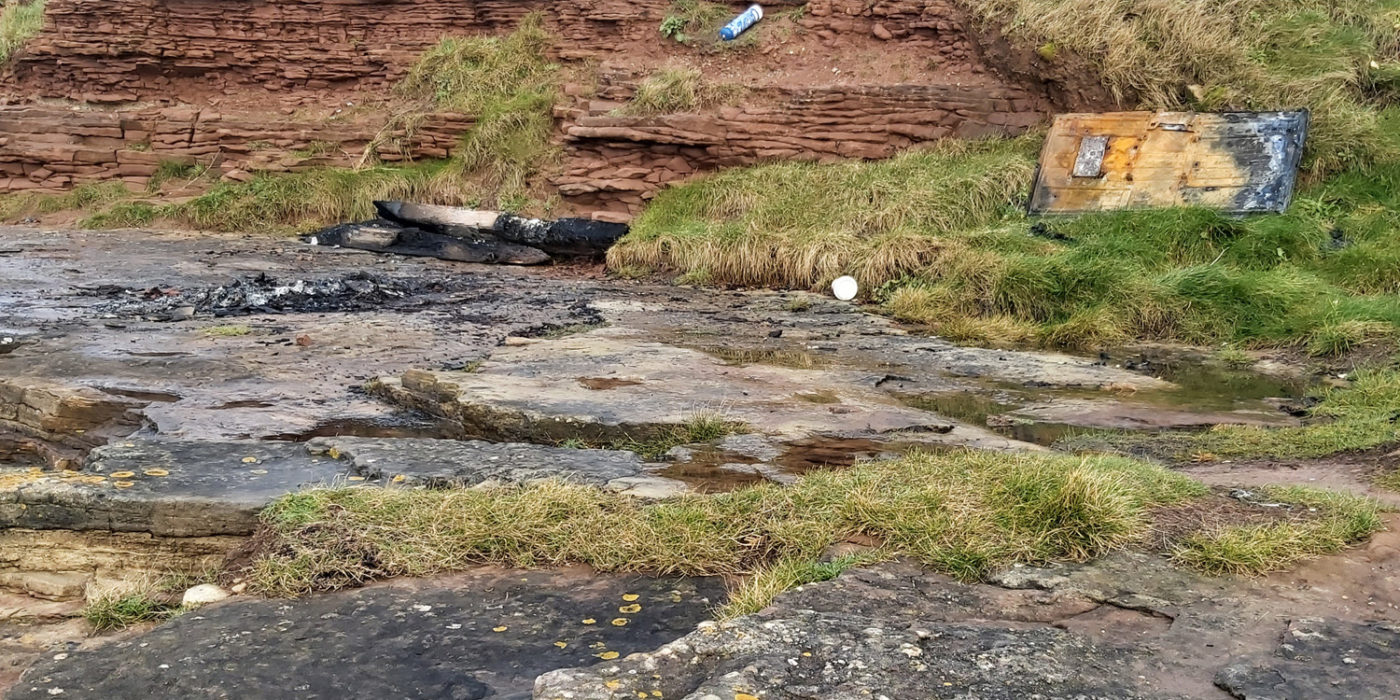Dinosaur footprint site near Barry damaged by looters - The Cardiffian