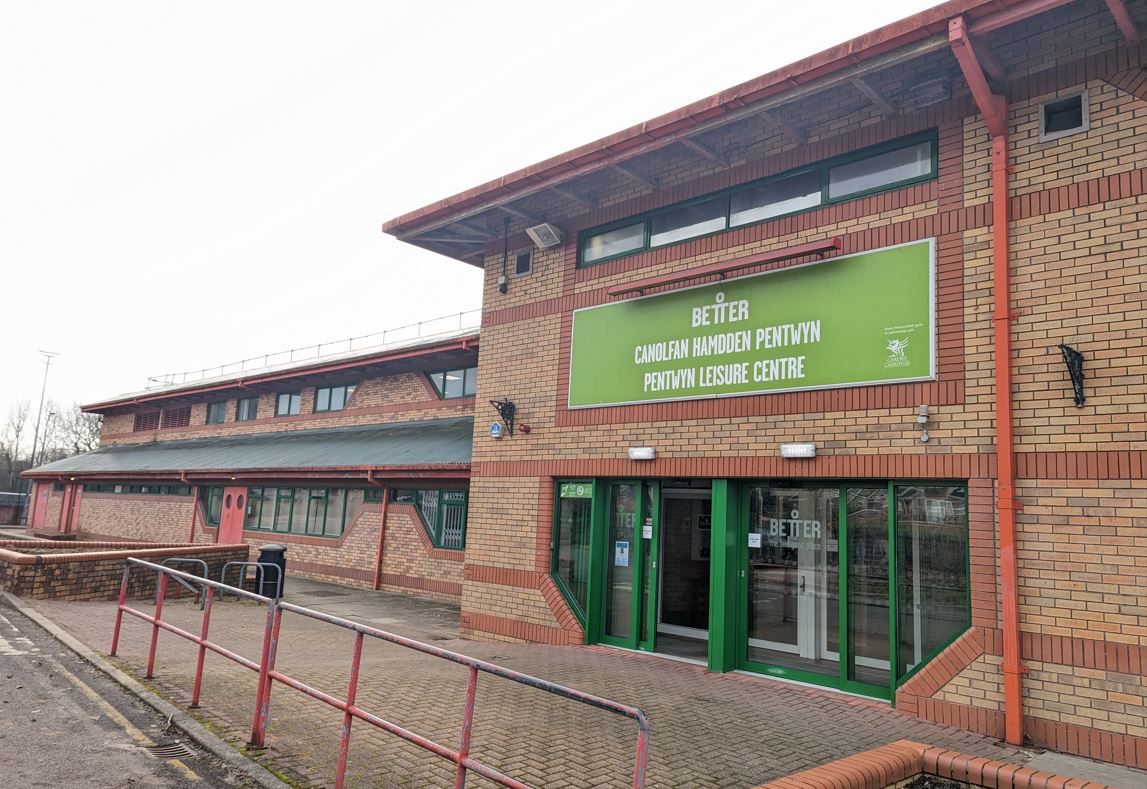Residents still waiting for leisure centre to reopen - three years on ...