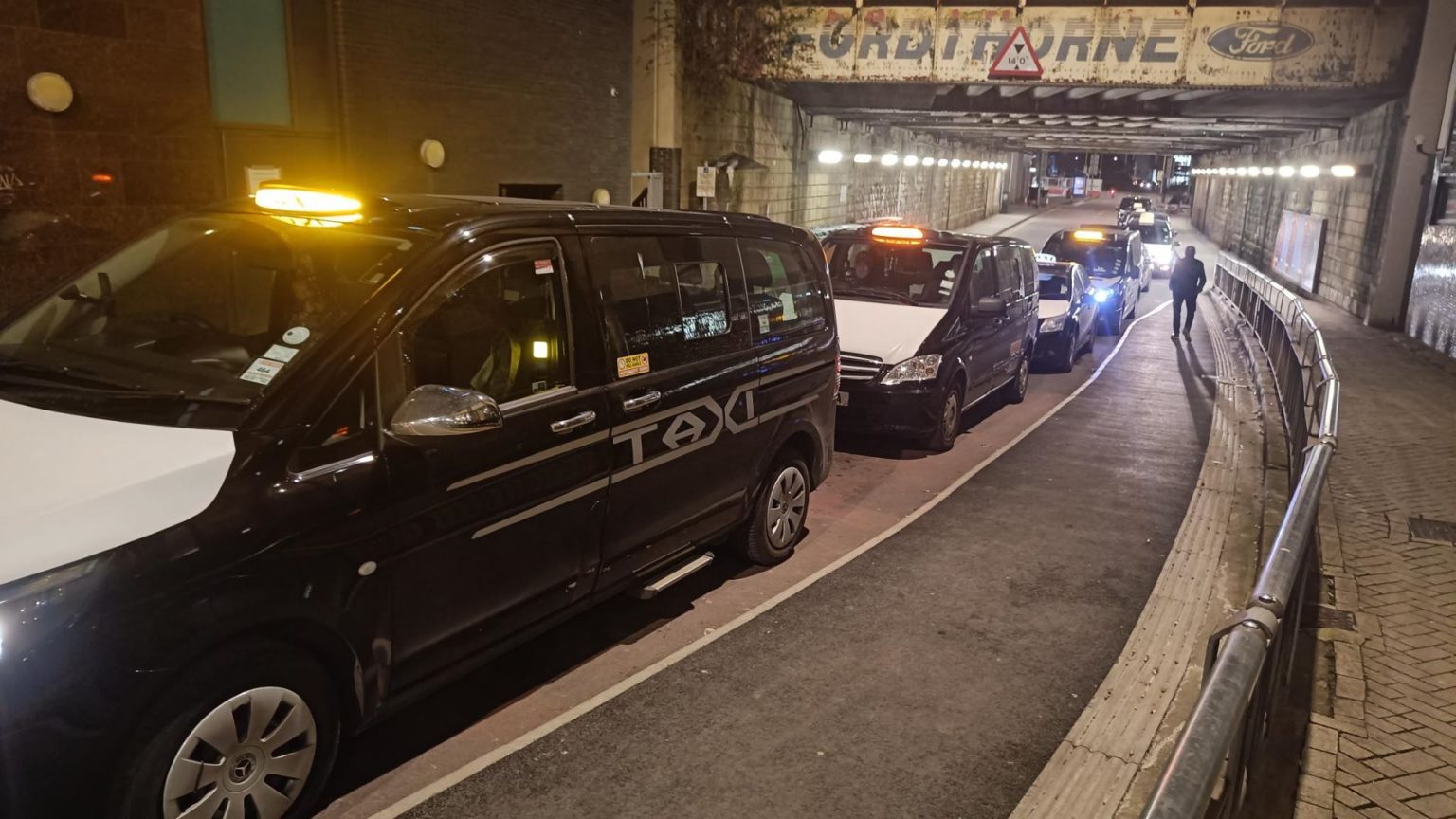 Grant to improve Cardiff's air quality is not enough, say taxi drivers ...