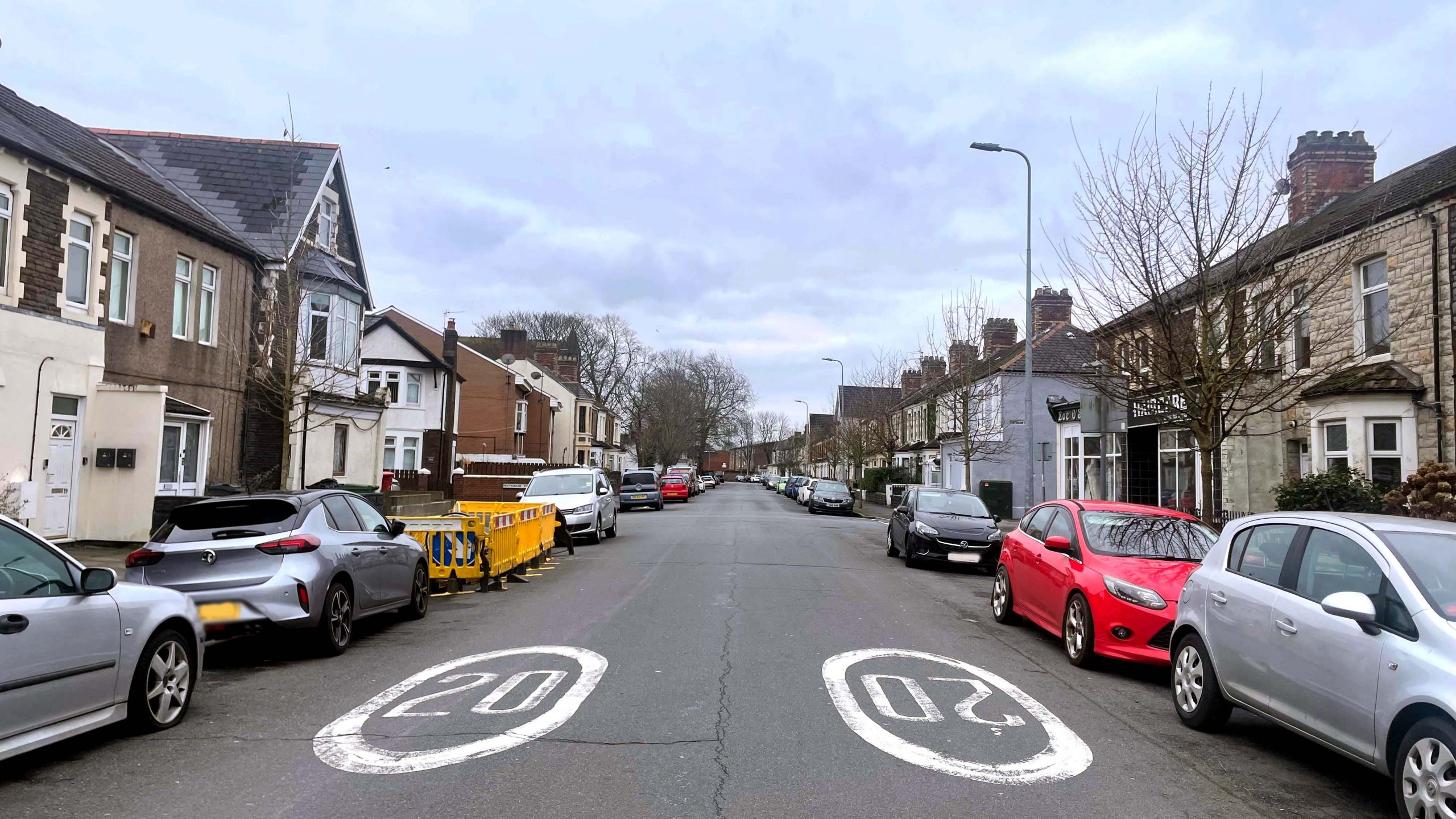 Speeding drivers on 20mph street leaves families worried for children's ...